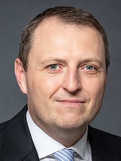 Dr. Carsten Esbach | dfv Euro Finance Group