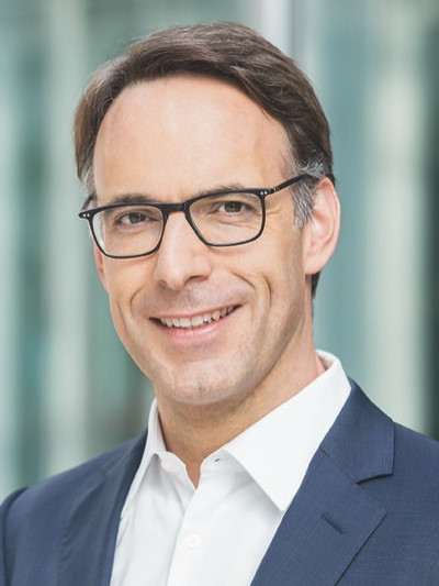 Dr. Marc Spieker | dfv Euro Finance Group